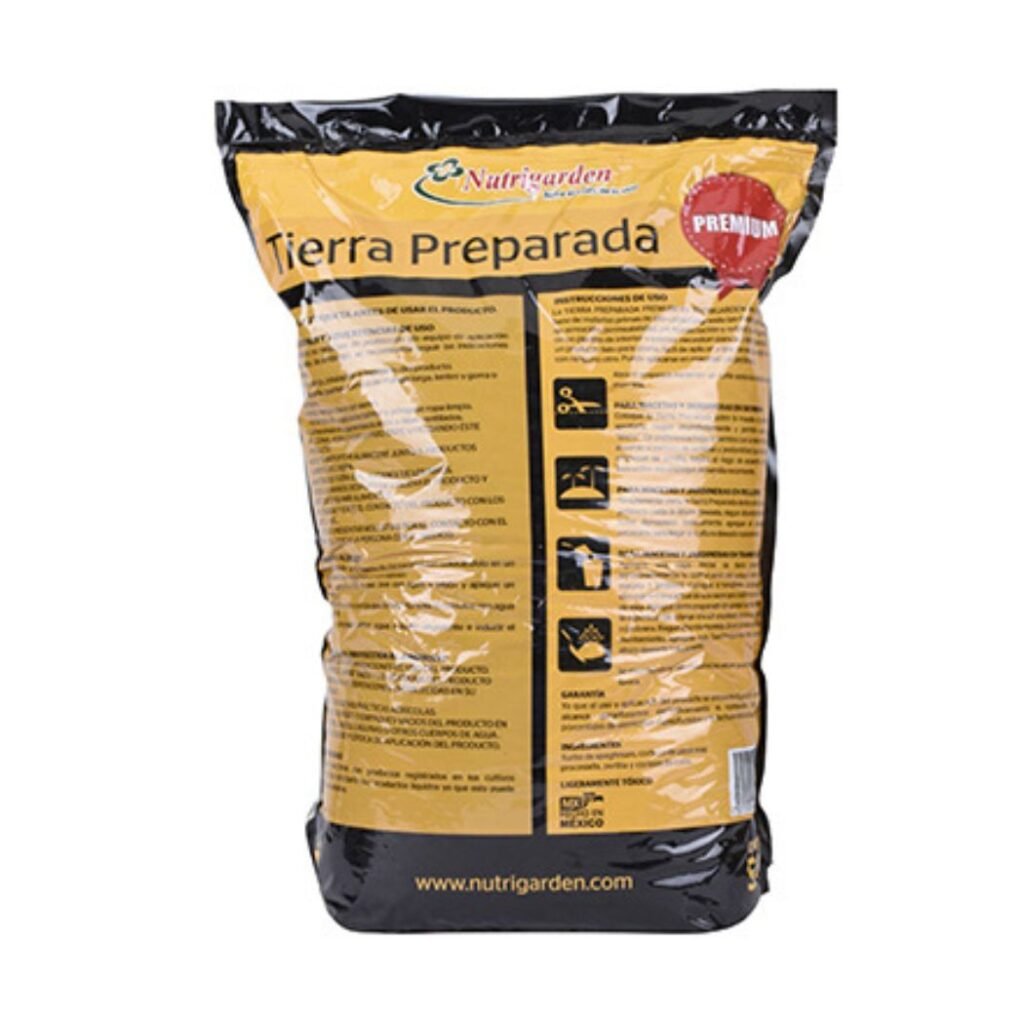 Tierra preparada premium, con perlita, coco y peat moss